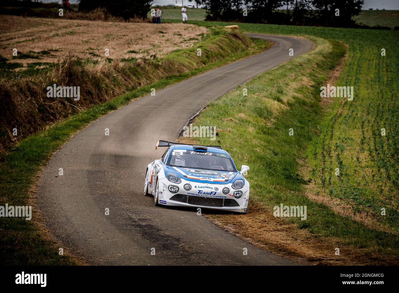 20 ROCHE Jean-Luc, ROBIN-ROCHE Alexandra, Team FJ, Alpine A110, action ...
