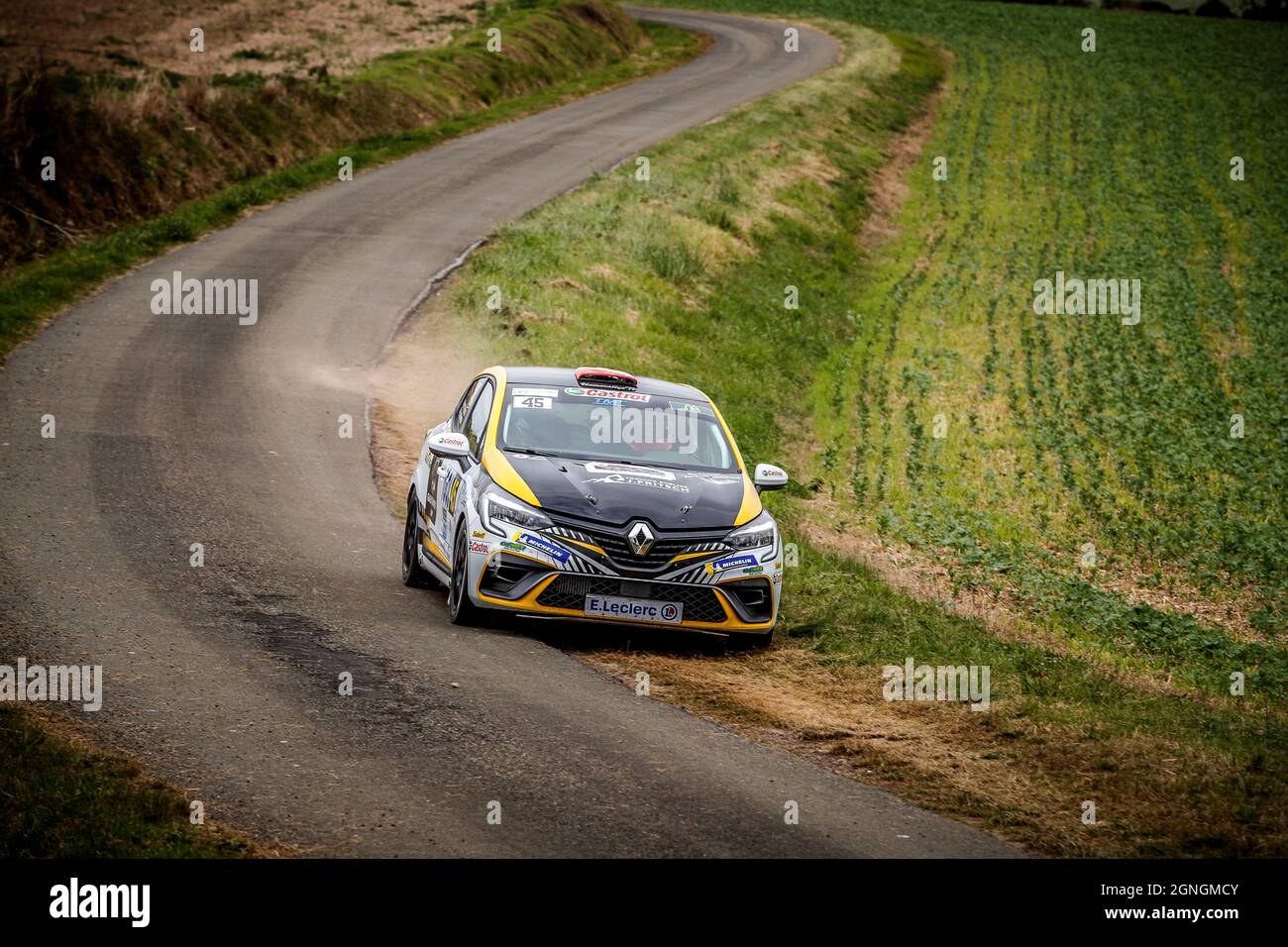 45 STIRLING Benjamin, WEHREY Florence, Renault Clio RS line, action ...