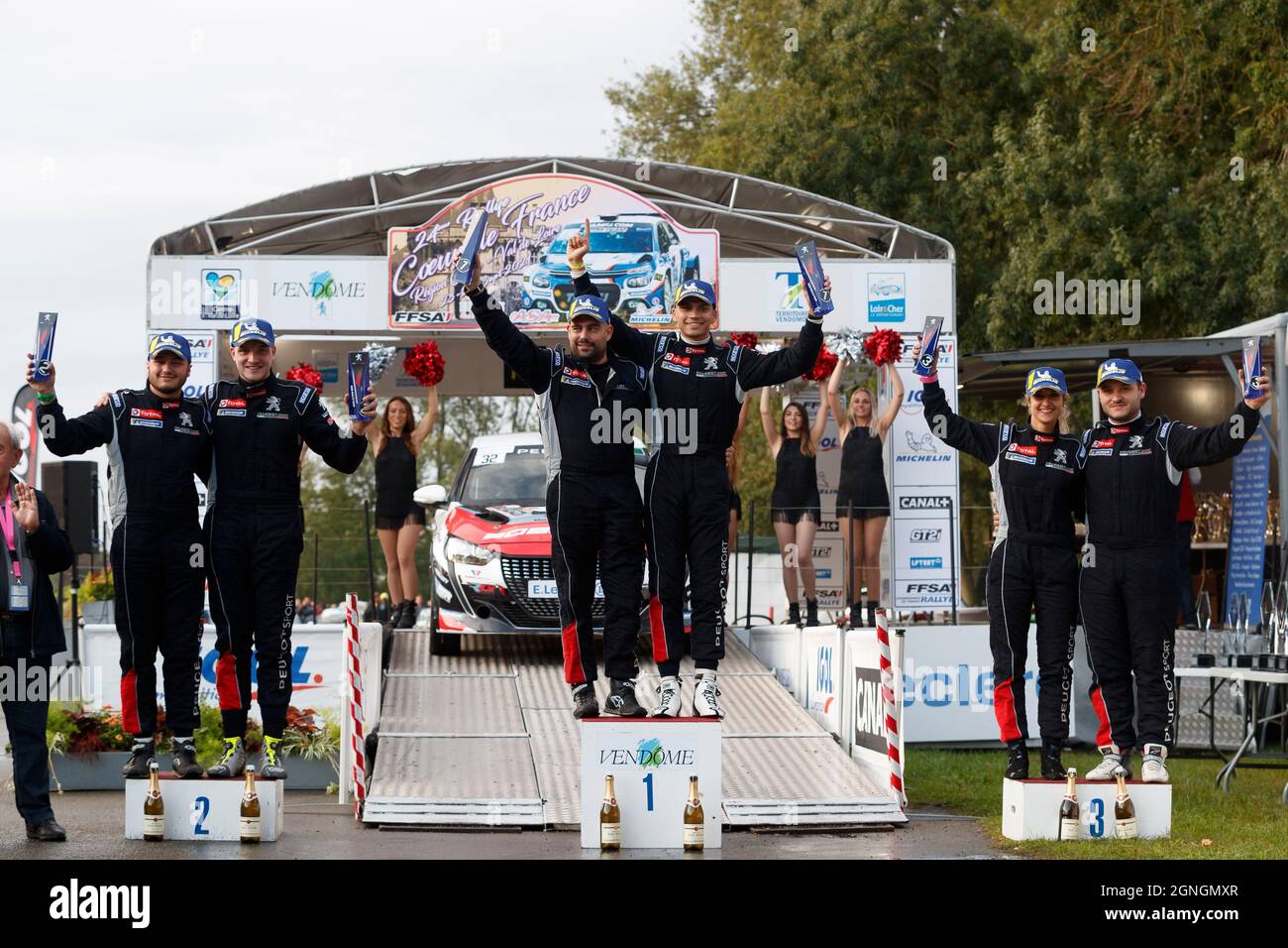 SAUNIER Julien, VAUCLARE Fred, Sébastien Loeb Racing BARDAHL, Alpine A110,HERNANDEZ Nicolas ...