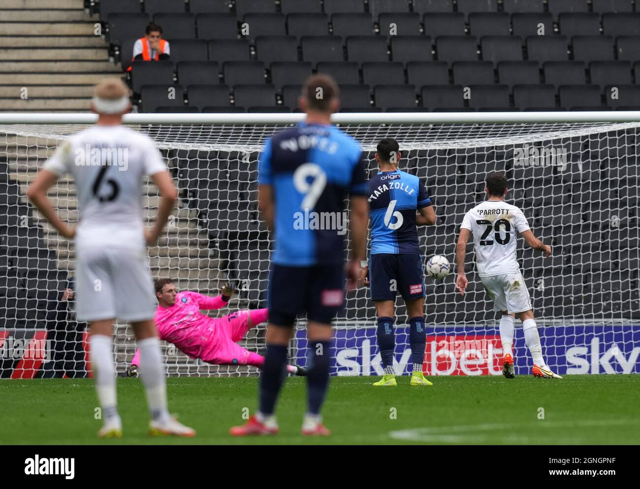 David parrott hi-res stock photography and images - Alamy