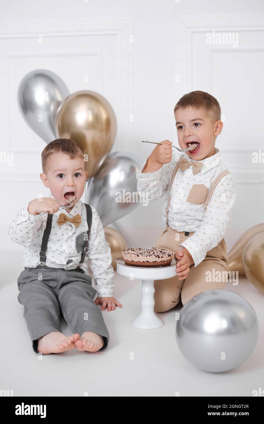 Boy boys kids children party balloons hi-res stock photography and ...
