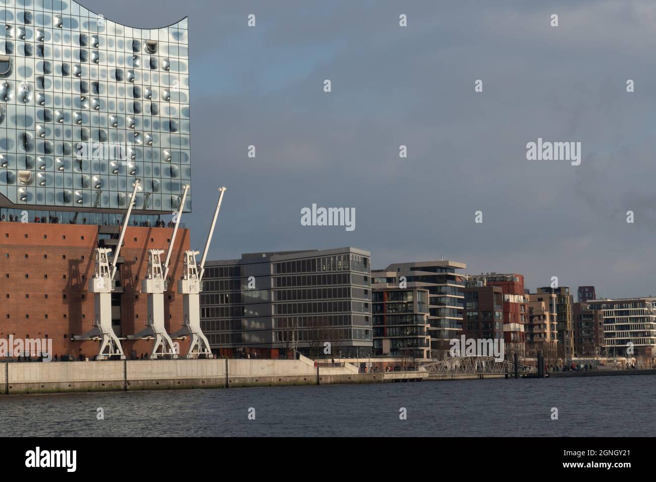 Elbphilharmonie glass facade hi-res stock photography and images - Alamy
