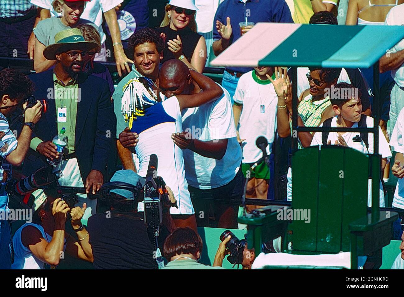 Richard williams tennis 1998 hi-res stock photography and images - Alamy