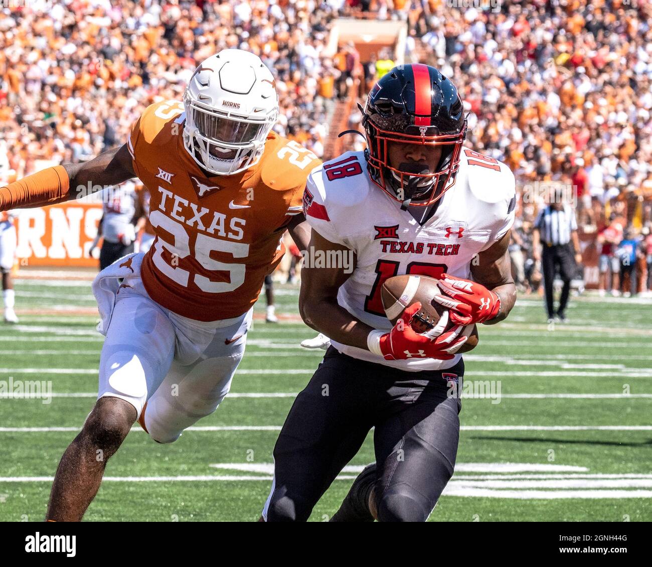 September 25. Myles Price #18 of the Texas Tech Red Raiders in action ...