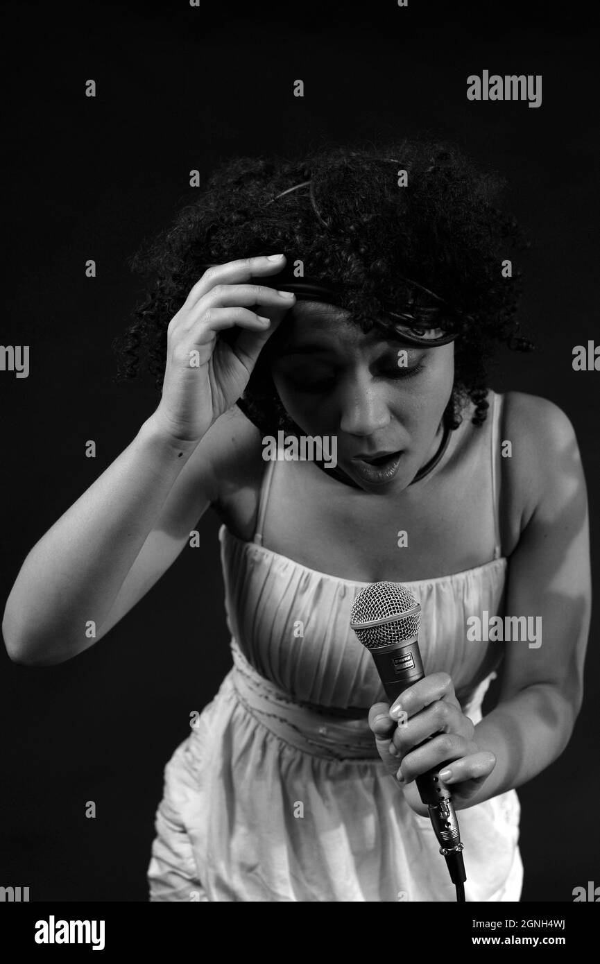 An Liz, a french Blues singer in Paris Stock Photo - Alamy