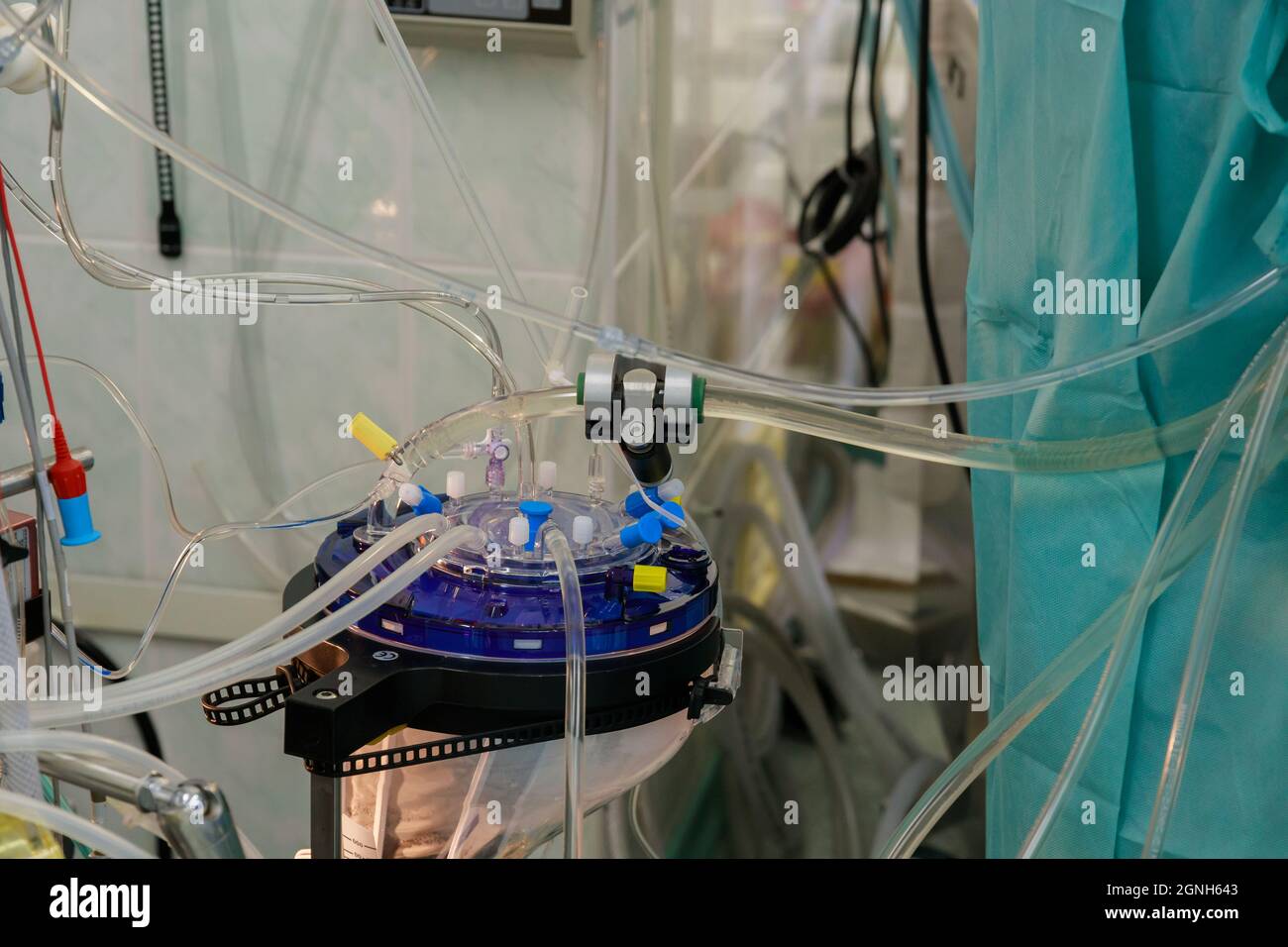 Apparatus circulation blood in operating room heart lung machine for ...