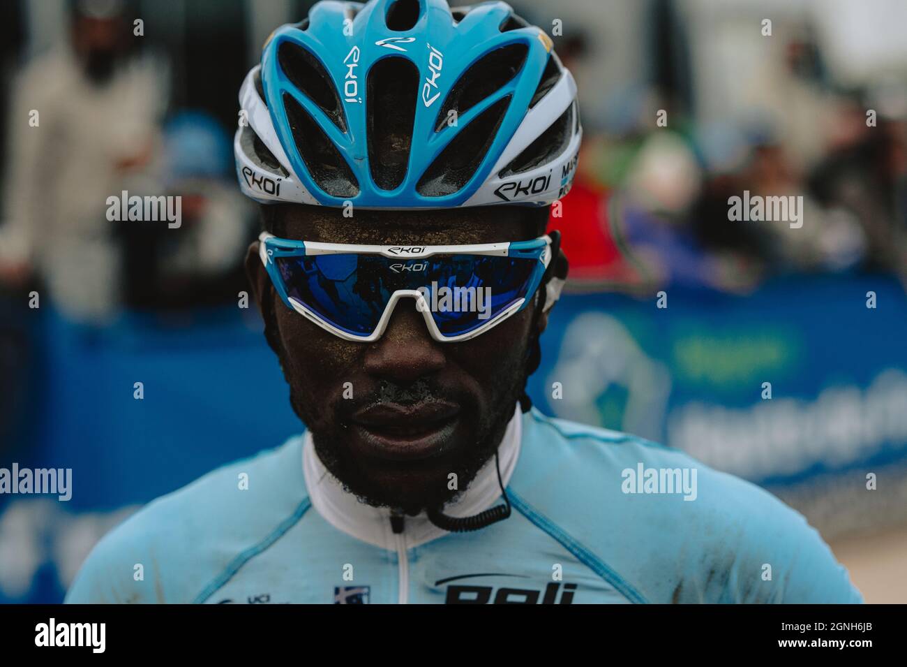 Paris roubaix showers hi-res stock photography and images - Alamy