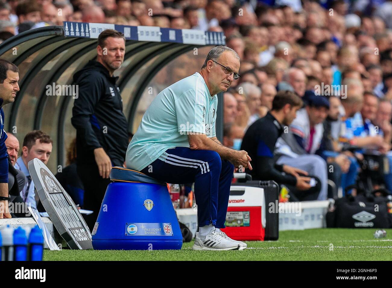 Marcelo bielsa bucket hi-res stock photography and images - Alamy
