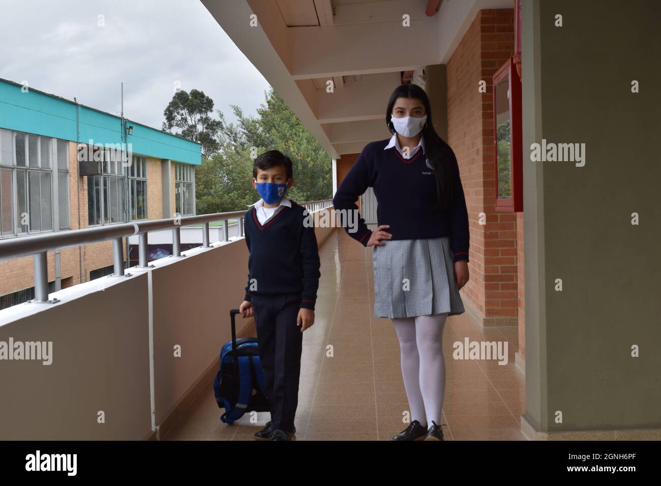 Colombia school uniform hi-res stock photography and images - Alamy