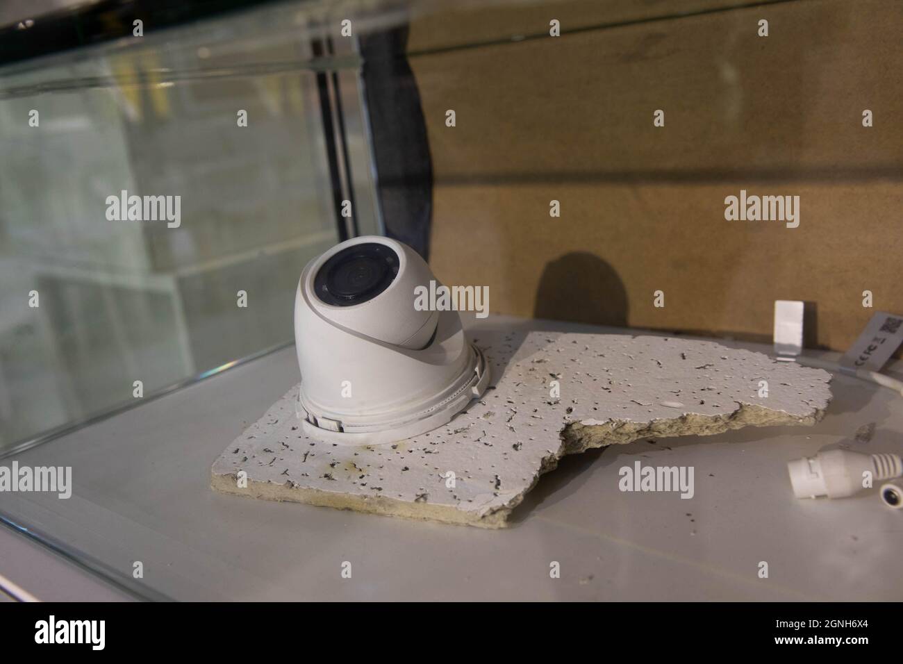 Cctv camera broken hi-res stock photography and images - Alamy