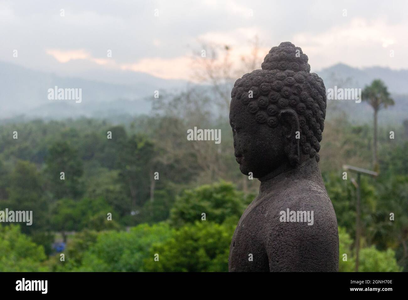 Mahayana buddhist art hi-res stock photography and images - Alamy