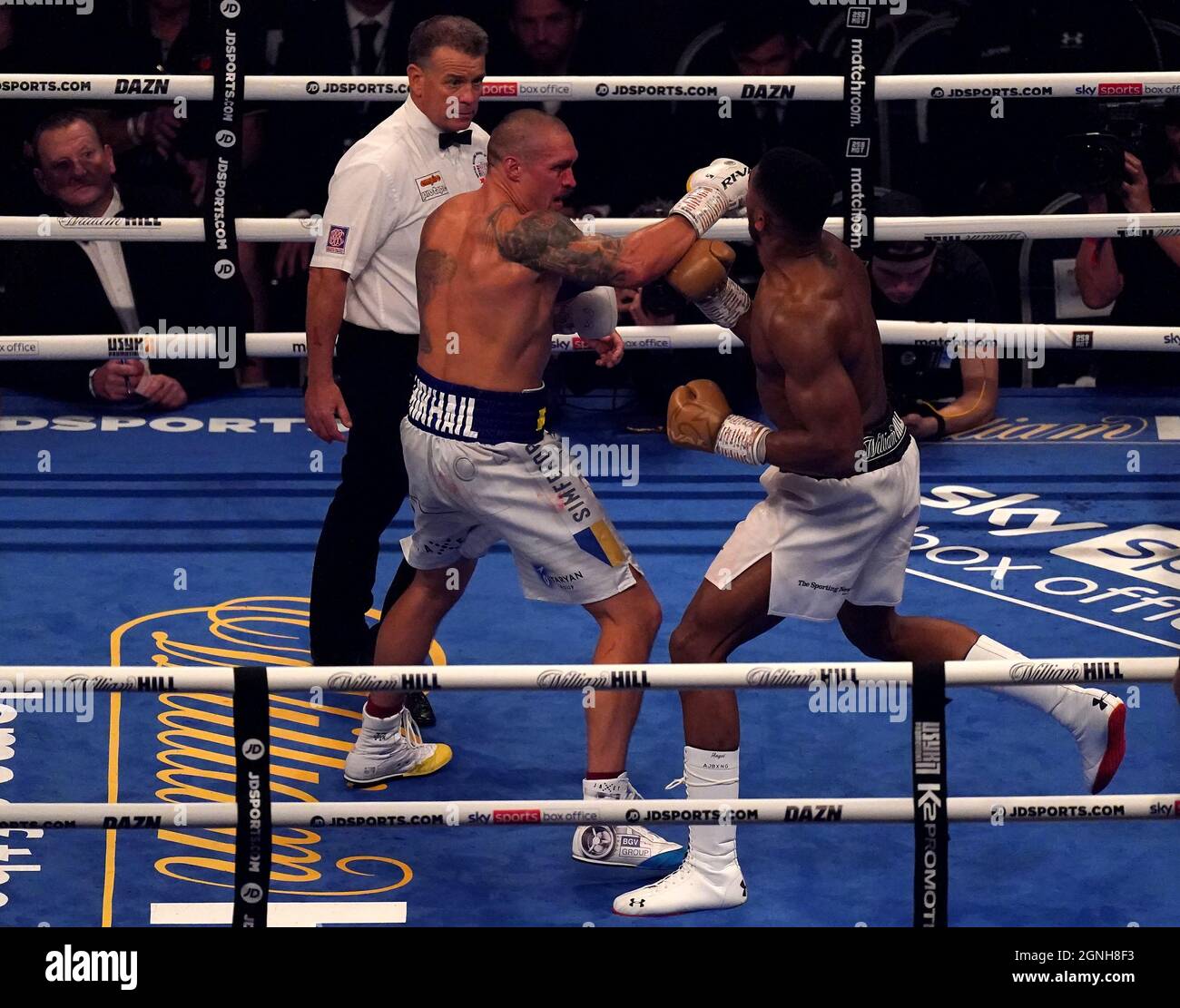 Usyk joshua london hi-res stock photography and images - Alamy
