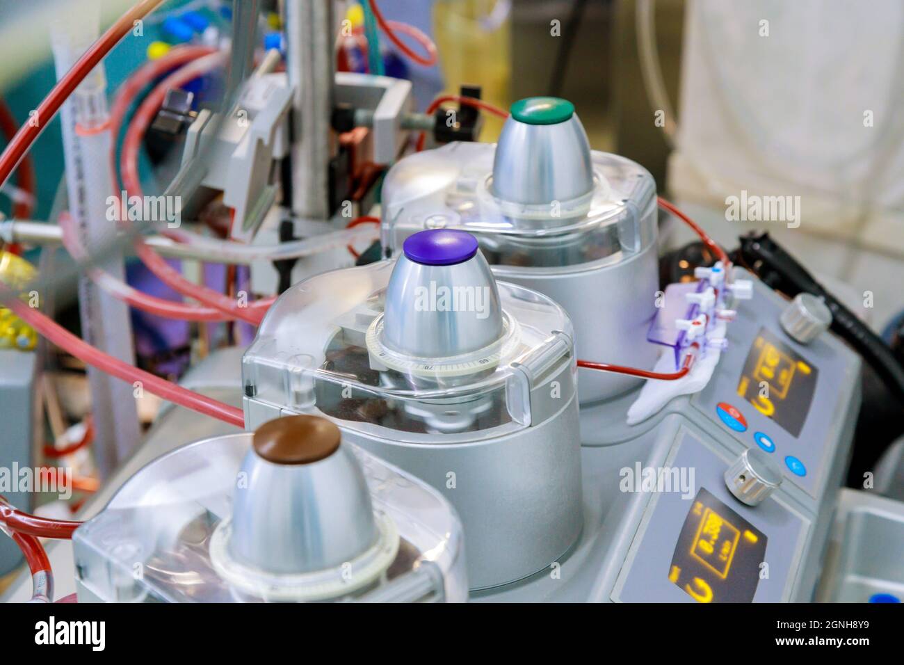 Cardiopulmonary bypass machine hi-res stock photography and images - Alamy