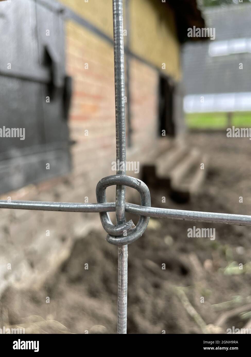 Small wire barrier hi-res stock photography and images - Alamy