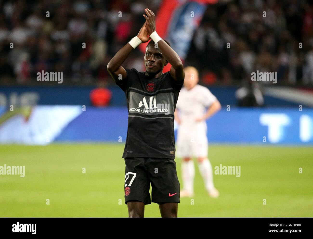 Idrissa gueye celebrates psg hi-res stock photography and images - Alamy