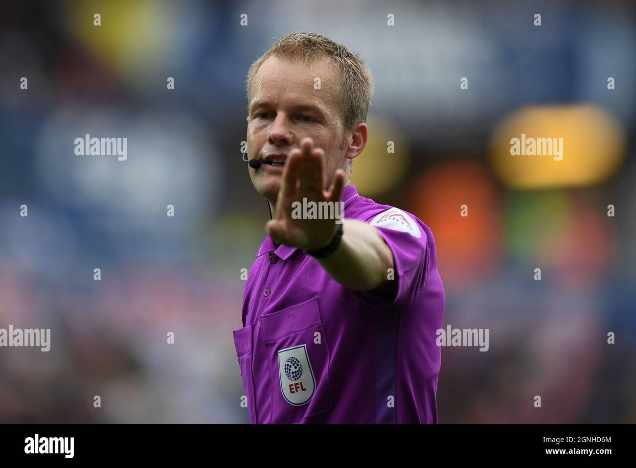 Gavin ward referee hi-res stock photography and images - Alamy