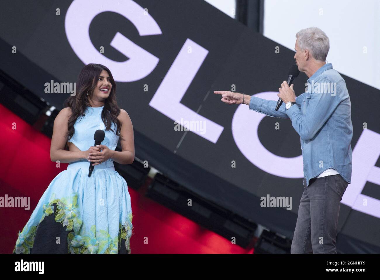 Priyanka Chopra Jonas And Denis Brogniart Attending The Global Citizen