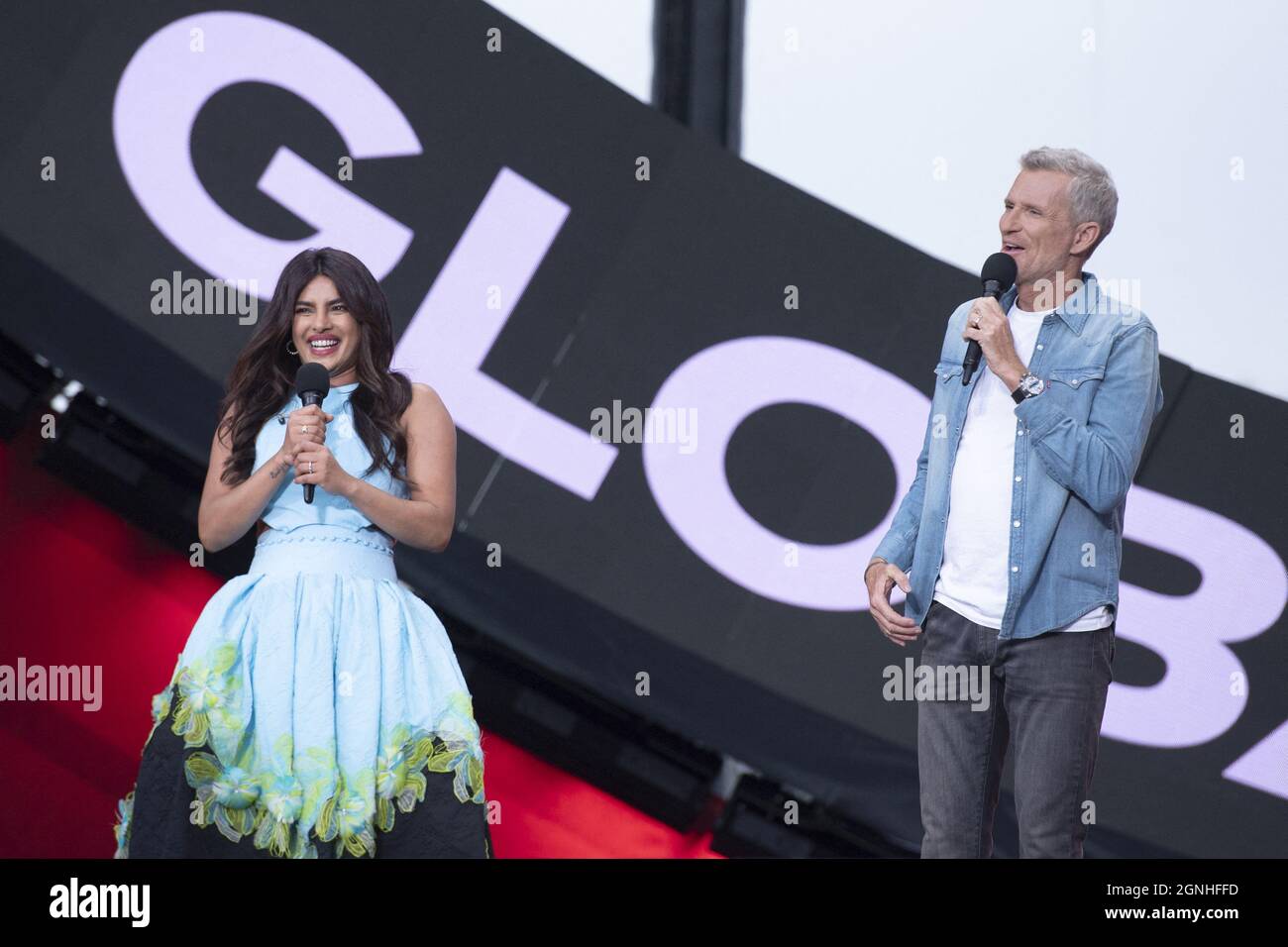 Priyanka Chopra Jonas And Denis Brogniart Attending The Global Citizen
