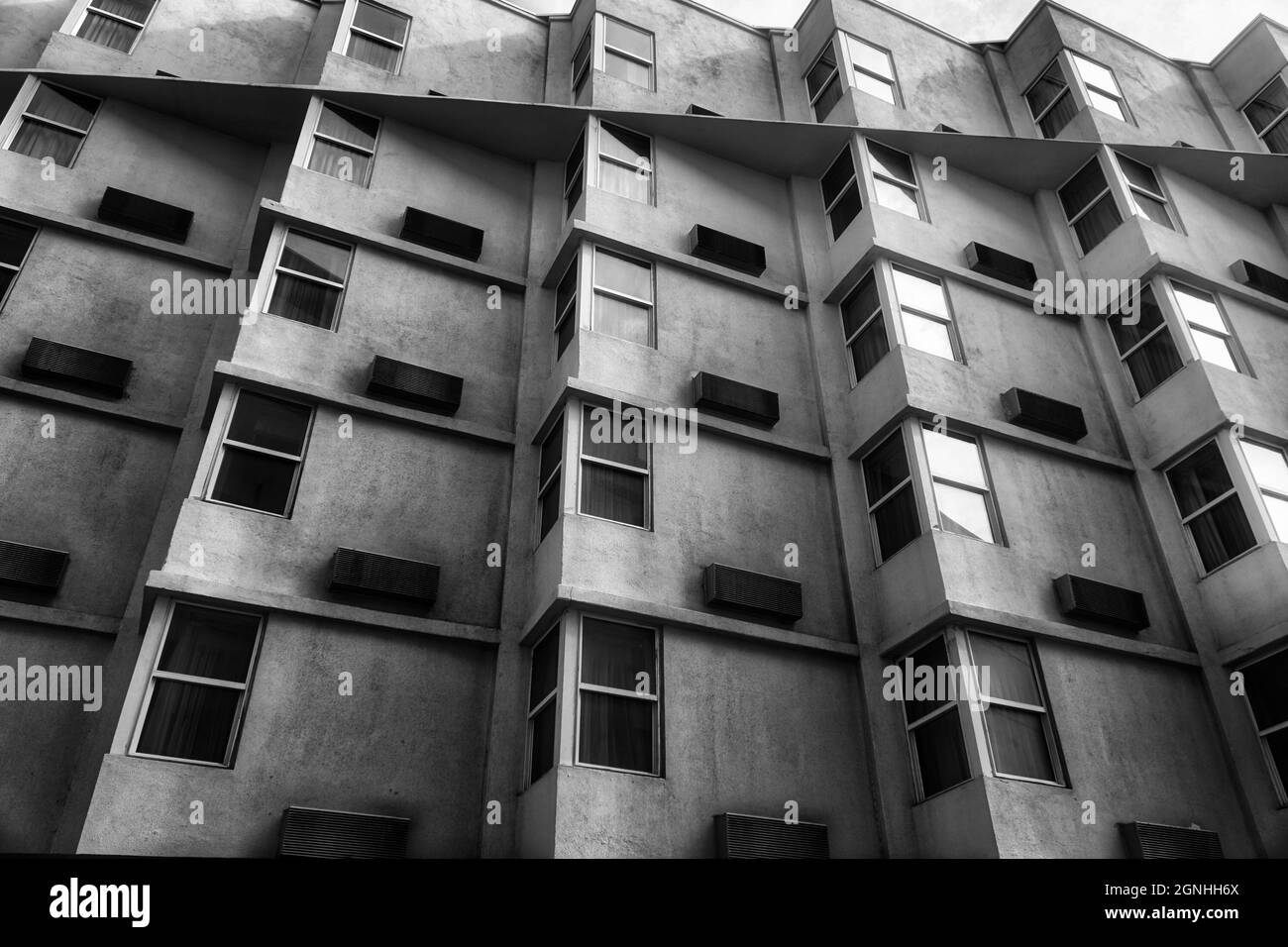 Building look Black and White Stock Photos & Images - Alamy