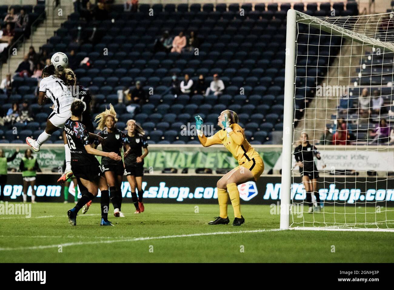 Portland thorns stadium hi-res stock photography and images - Alamy