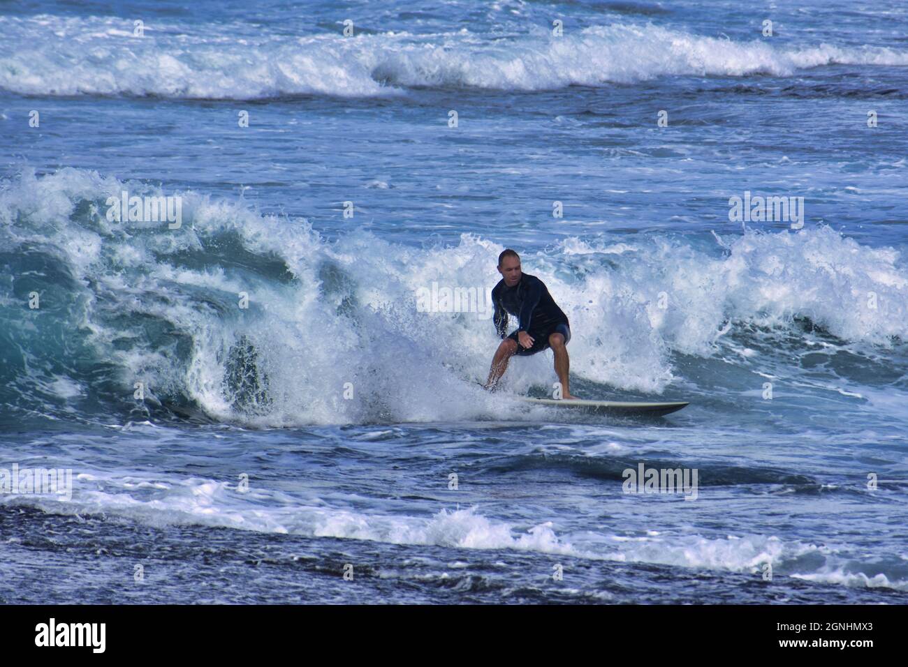 Whitewater surfer hi-res stock photography and images - Alamy