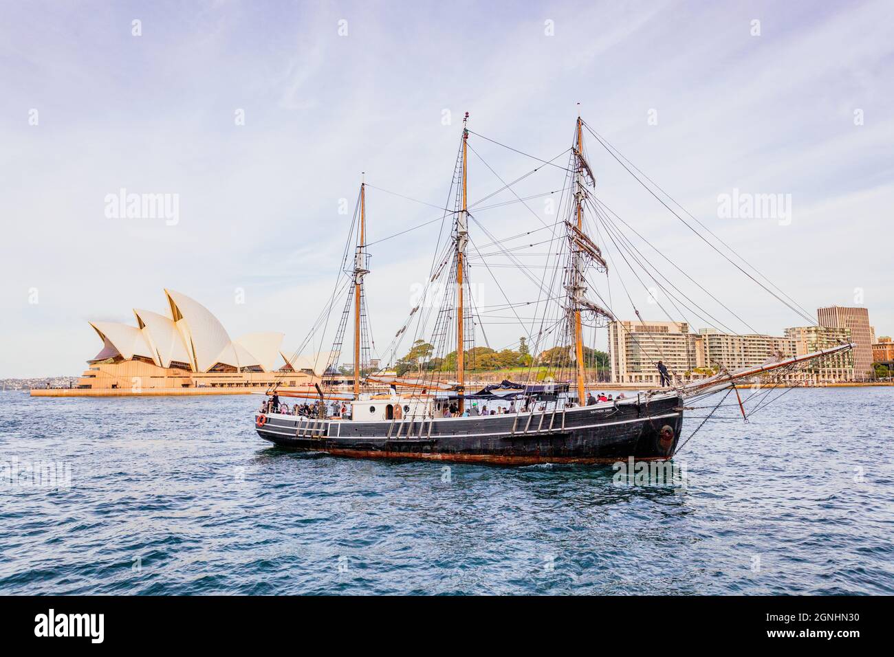 Sailing ship sydney harbour Australia Stock Photo - Alamy