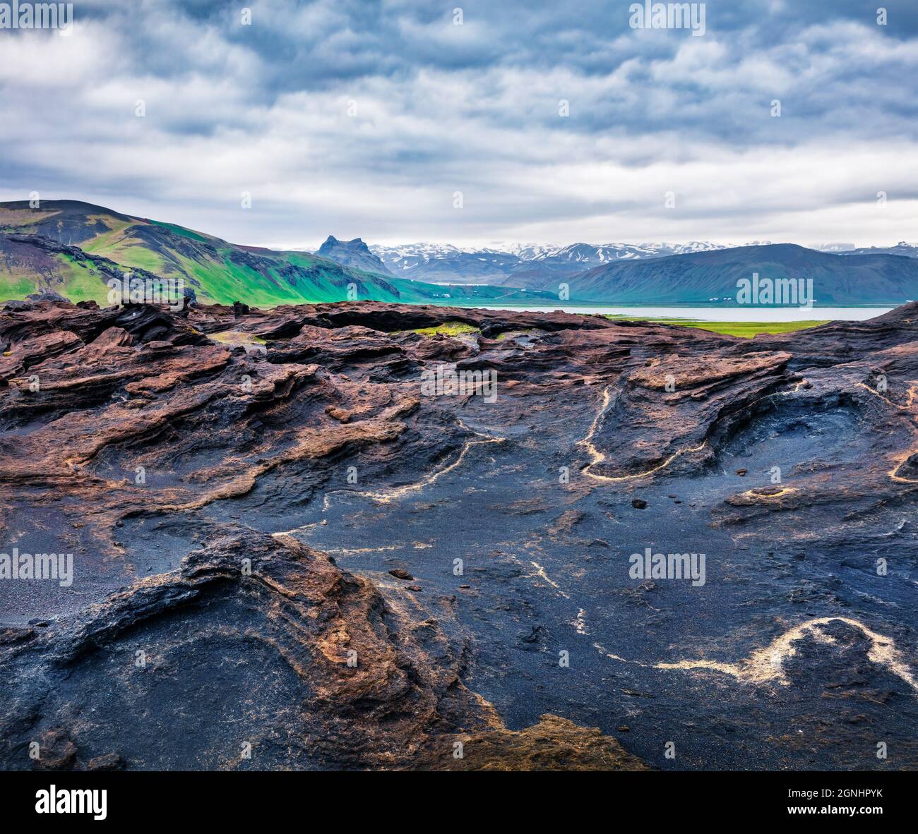 Gorgeous Icelandic landscape on the south coast of Iceland. Dramatic ...