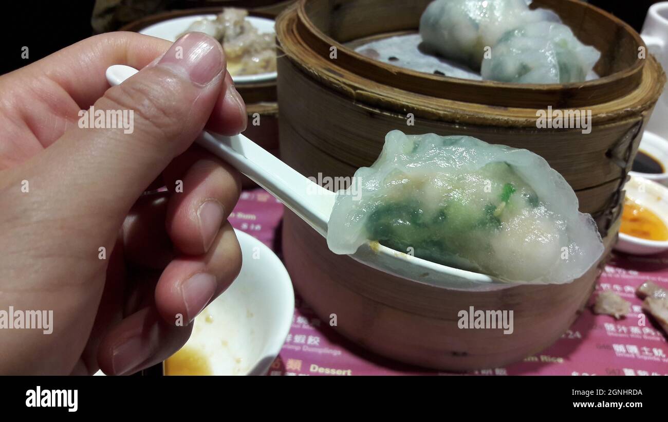 Dumplings in a restaurant in Taiwan Stock Photo - Alamy