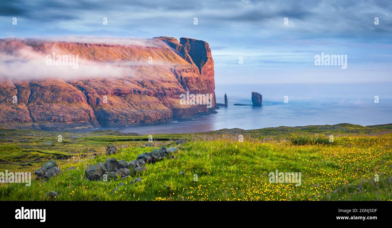 Astonishing summer scene of popular tourist attraction - Risin og ...