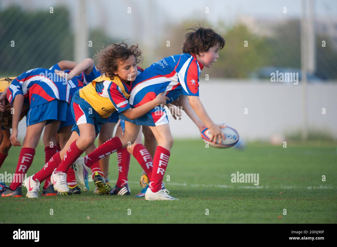 Children playing rugby hi-res stock photography and images - Alamy