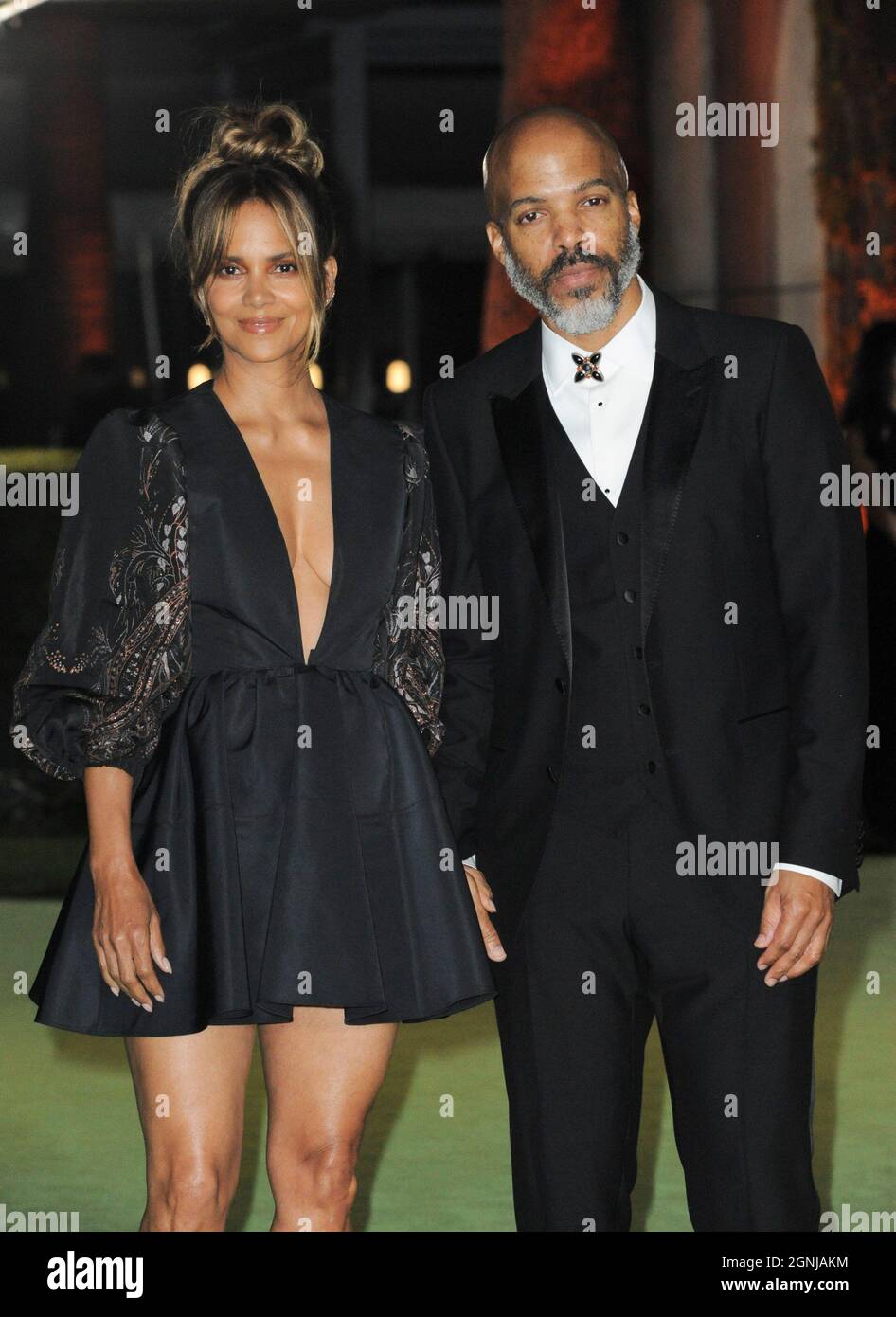 Los Angeles, CA. 25th Sep, 2021. Halle Berry, Van Hunt at arrivals for ...