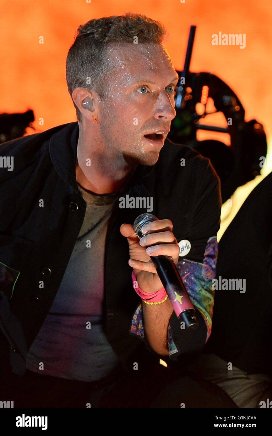 New York, NY, USA. 25th Sep, 2021. Chris Martin on stage for Global ...