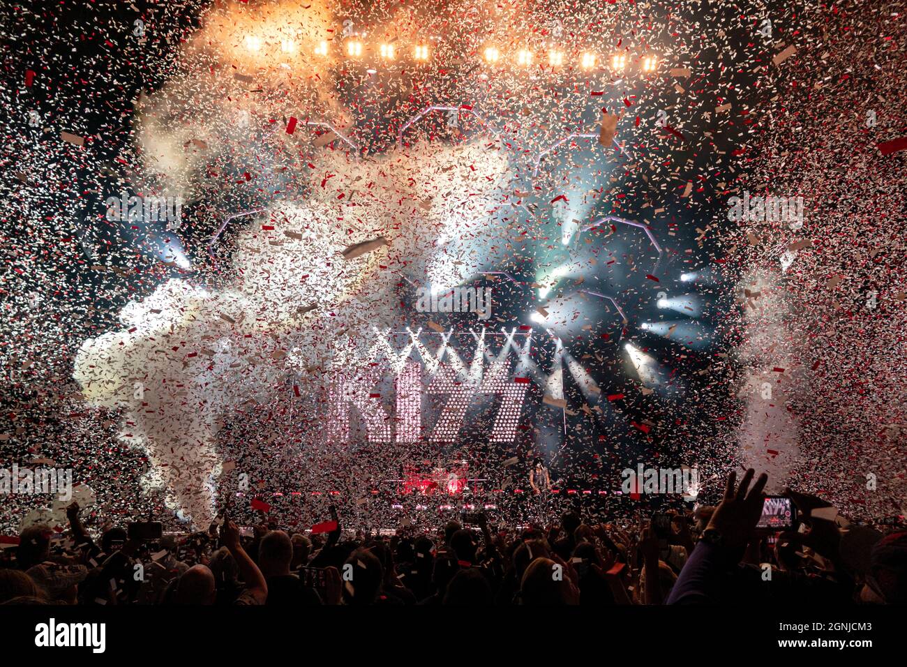 September 25, 2021, Chula Vista, California, USA: Confetti fills the ...
