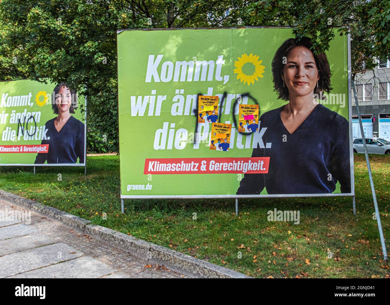 Germany election posters 2021 hi-res stock photography and images - Alamy