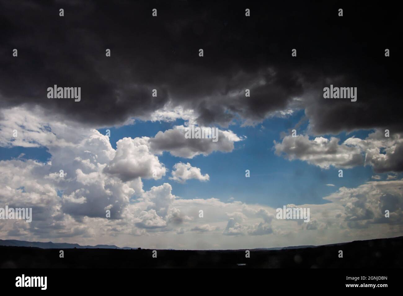 Clouds over the plains hi-res stock photography and images - Alamy