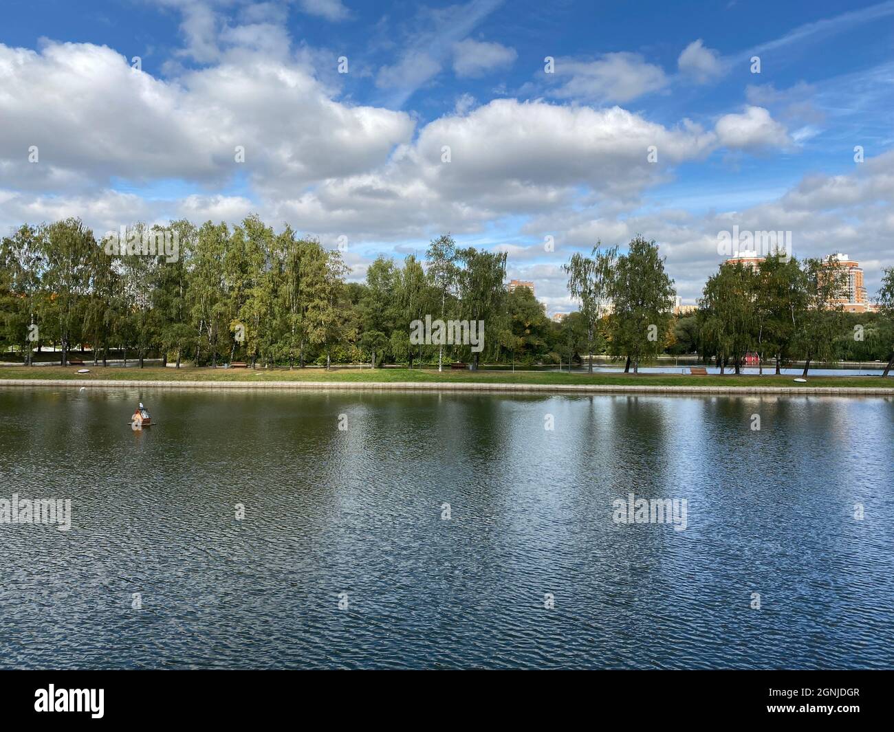 summer in city park at dry sunny day Stock Photo - Alamy