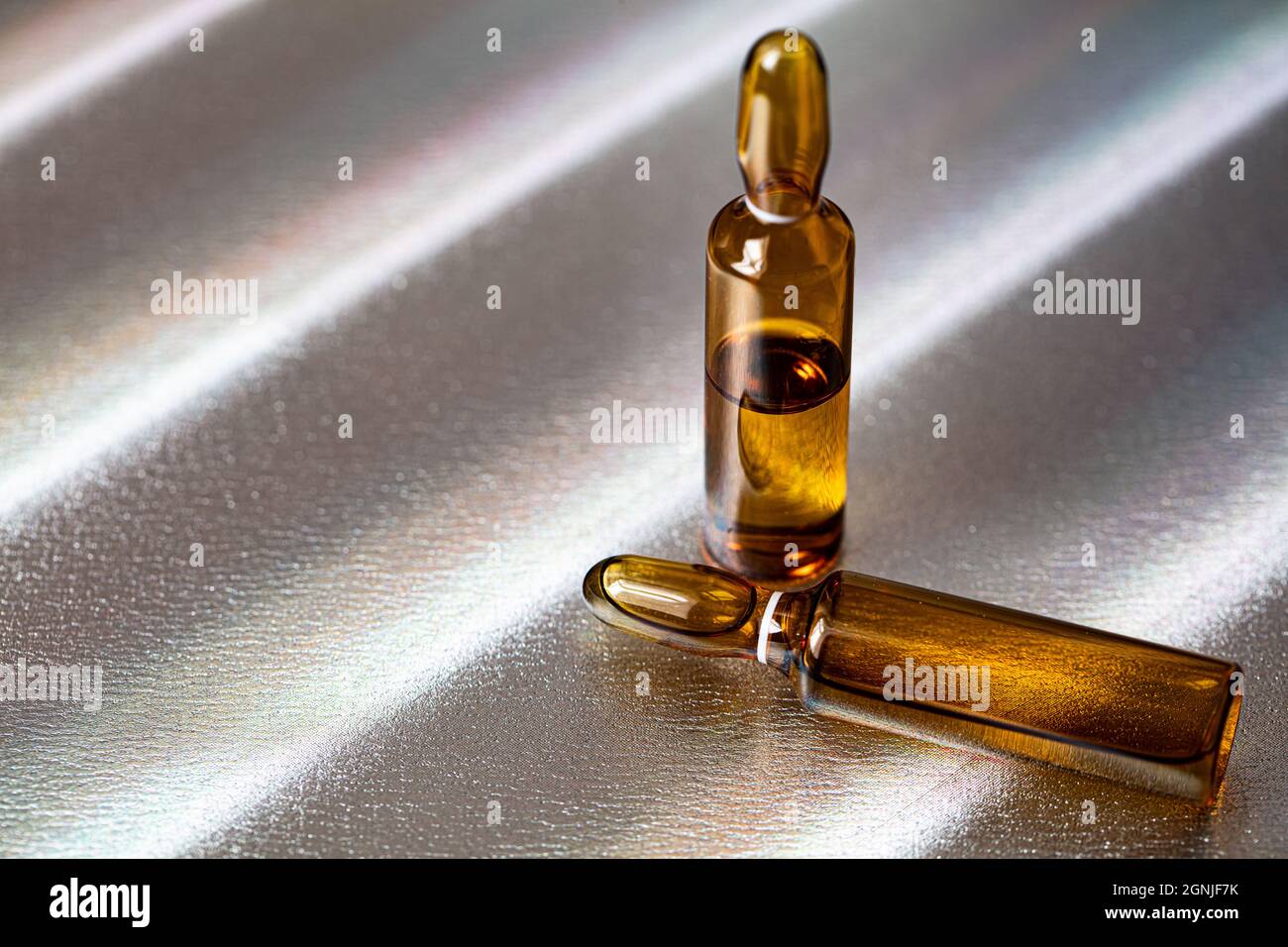 Glass medical ampoules for injection. Ampoules with vaccine, medicine ...