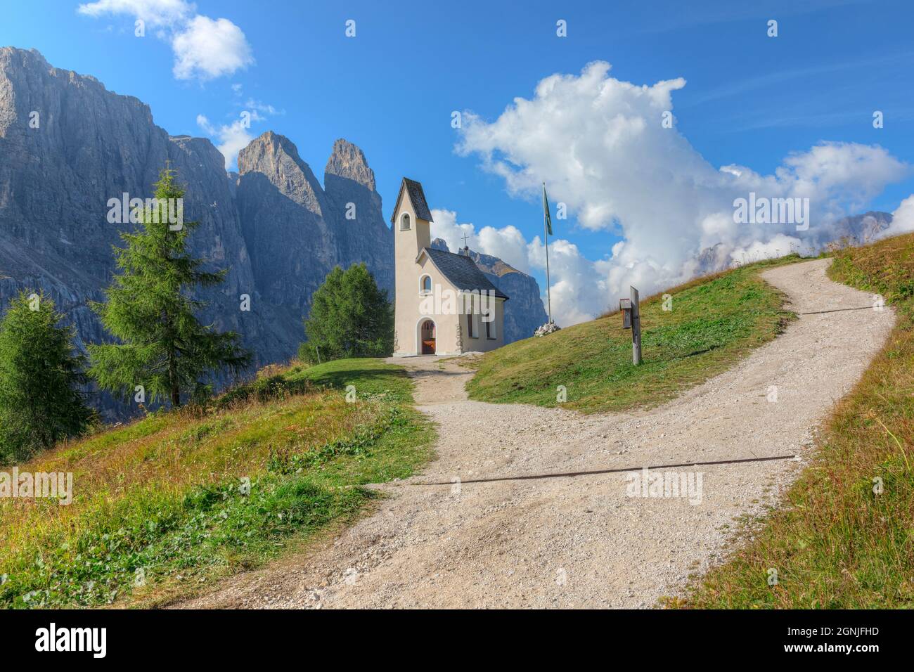Passo gardena hi-res stock photography and images - Alamy