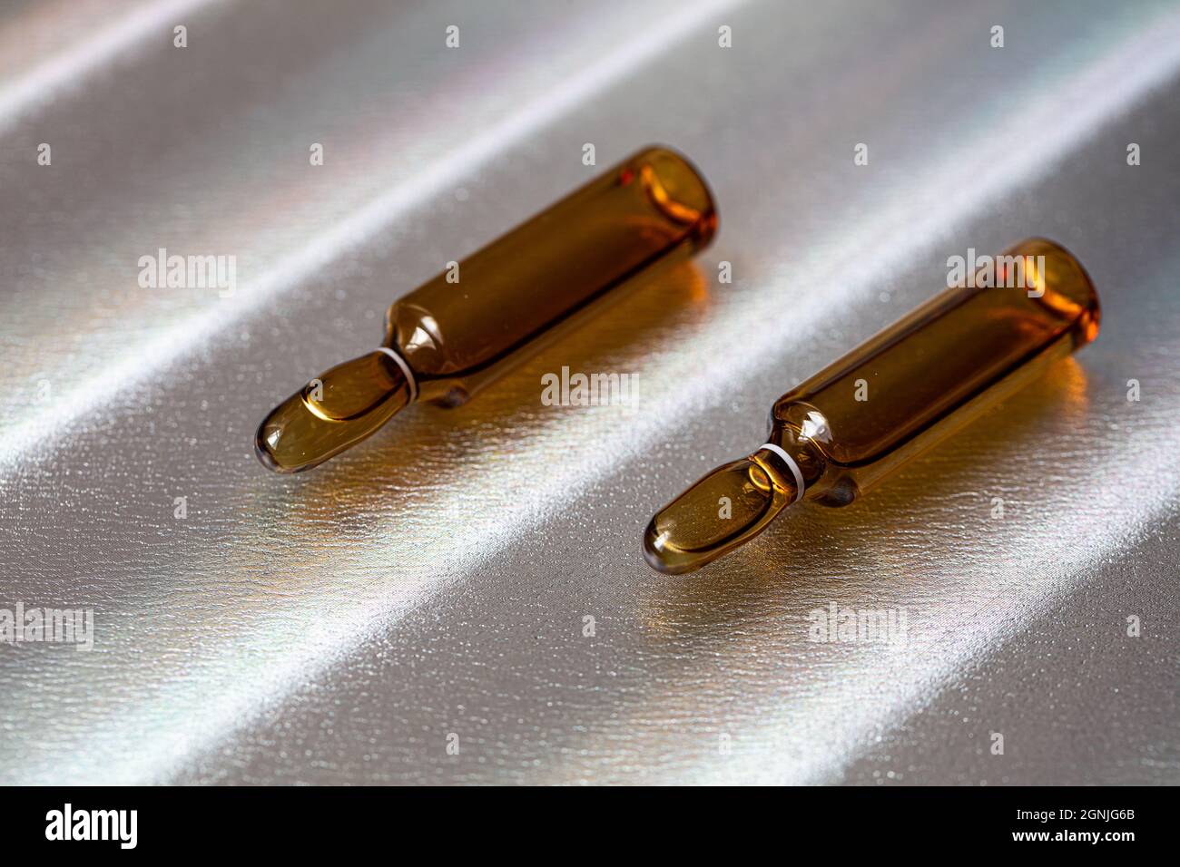 Glass medical ampoules for injection. Ampoules with vaccine, medicine ...