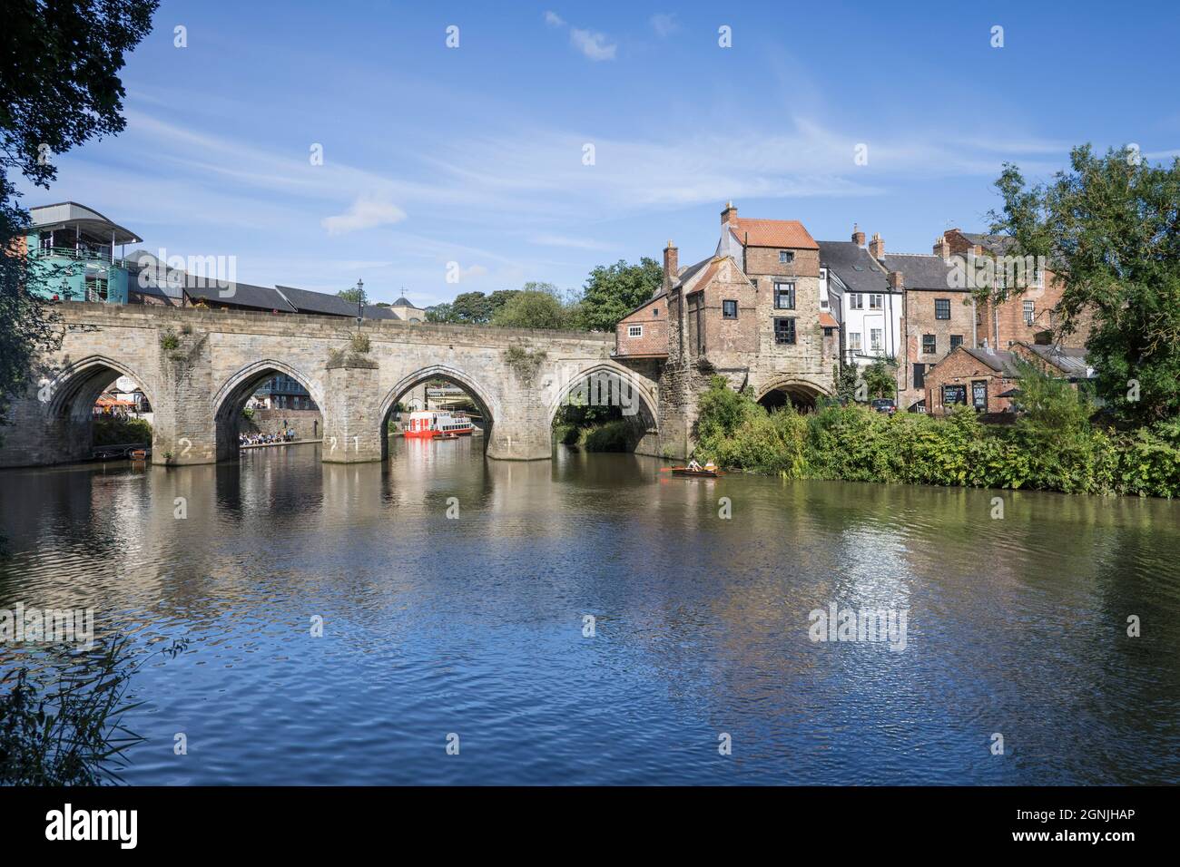 arched bridge over the river wear in the centre of durham city Stock ...