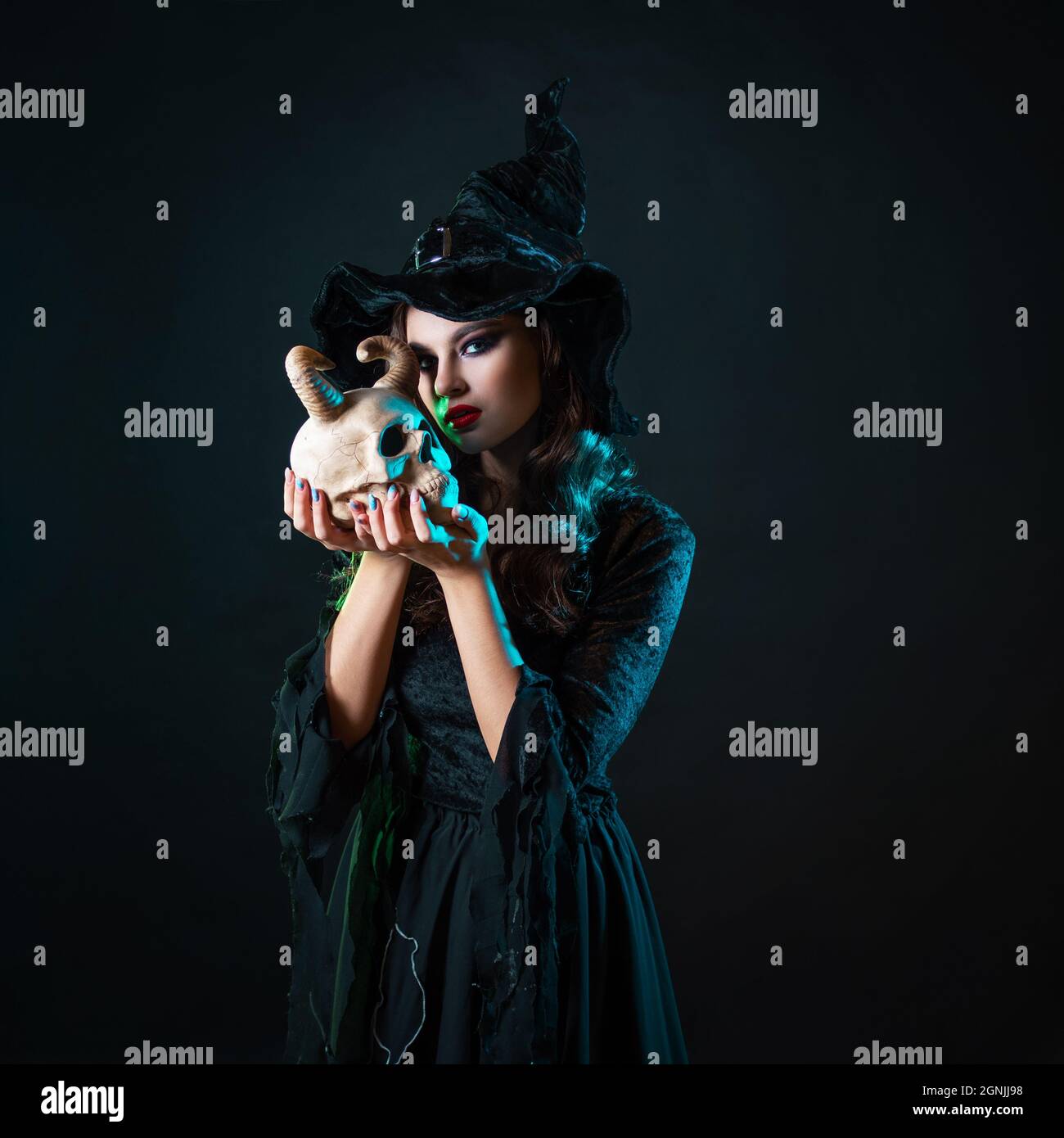 Demons horns hi-res stock photography and images - Alamy