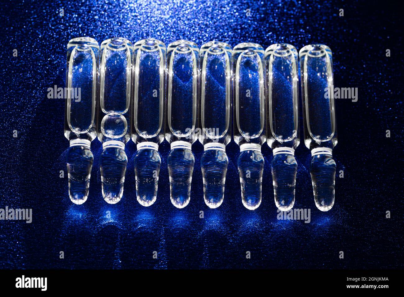 Glass medical ampoules for injection. Ampoules with vaccine, medicine ...