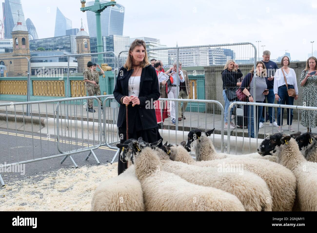 Southwark Bridge, London, UK. 26th Sept 2021. Amanda Owen, the ...