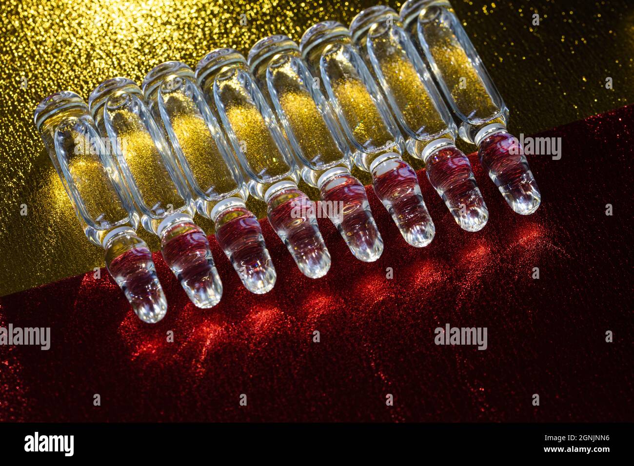 Glass medical ampoules for injection. Ampoules with vaccine, medicine ...