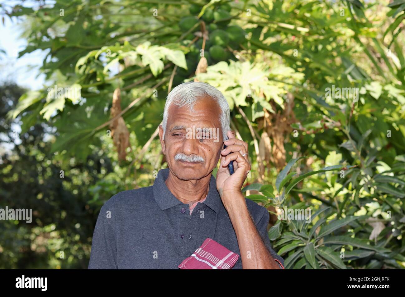 Farmer call up hi-res stock photography and images - Alamy