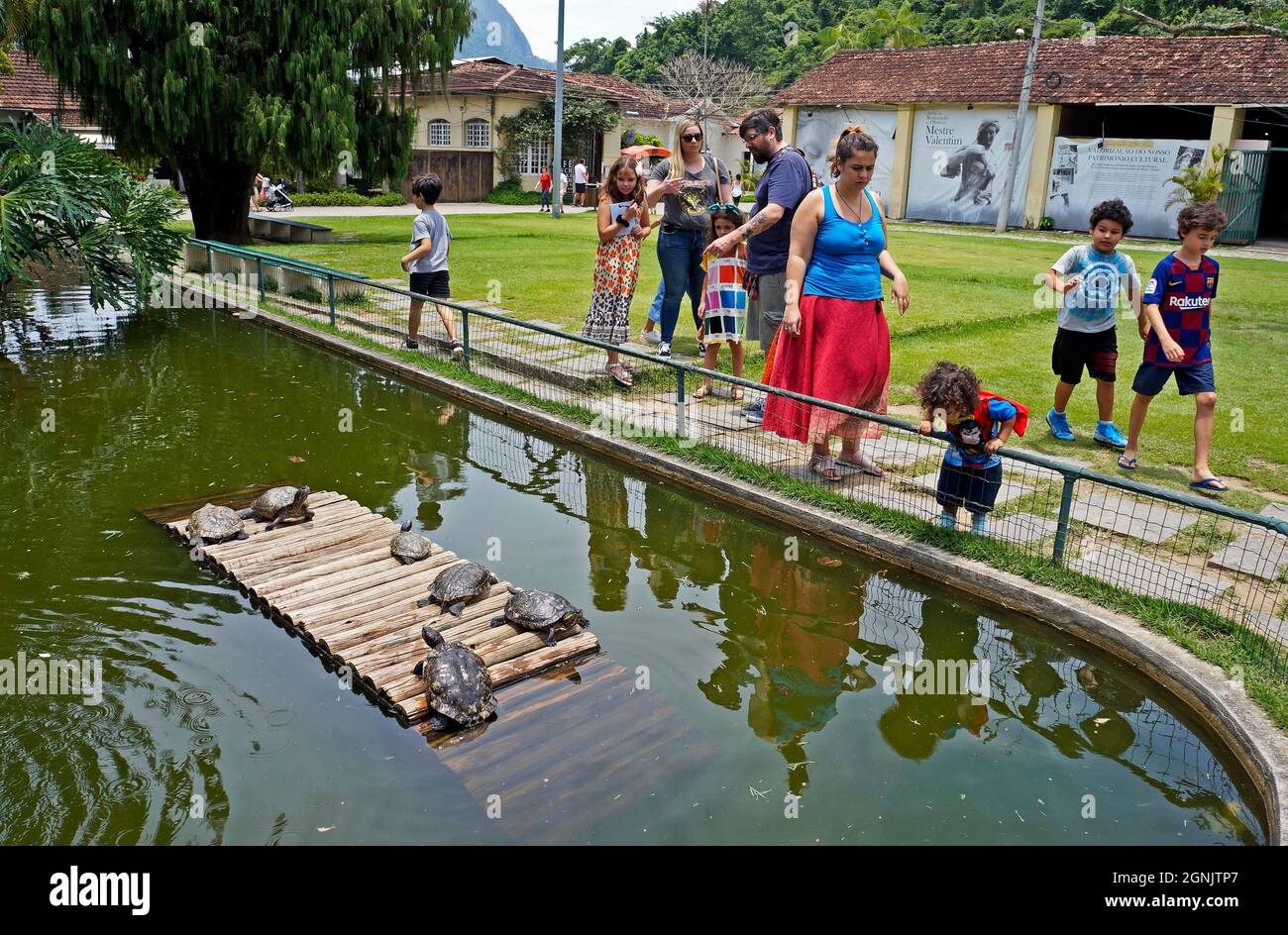 RIO DE JANEIRO, BRAZIL - DECEMBER 1, 2019: Brazilian people enjoying ...