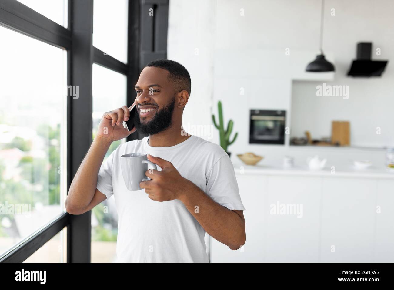 African american man talking hi-res stock photography and images - Alamy