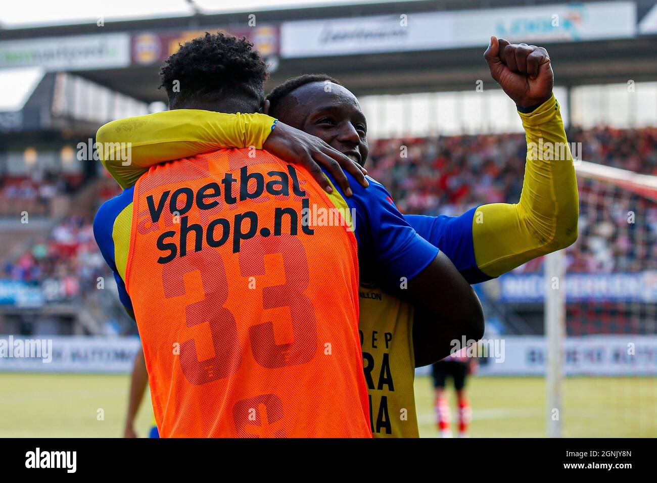 ROTTERDAM, NETHERLANDS - SEPTEMBER 26: Issa Kallon of SC Cambuur ...