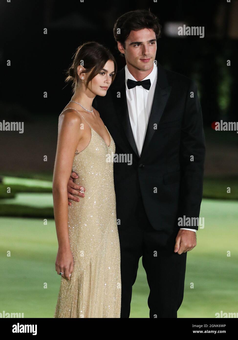 Jacob elordi and kaia gerber hi-res stock photography and images - Alamy