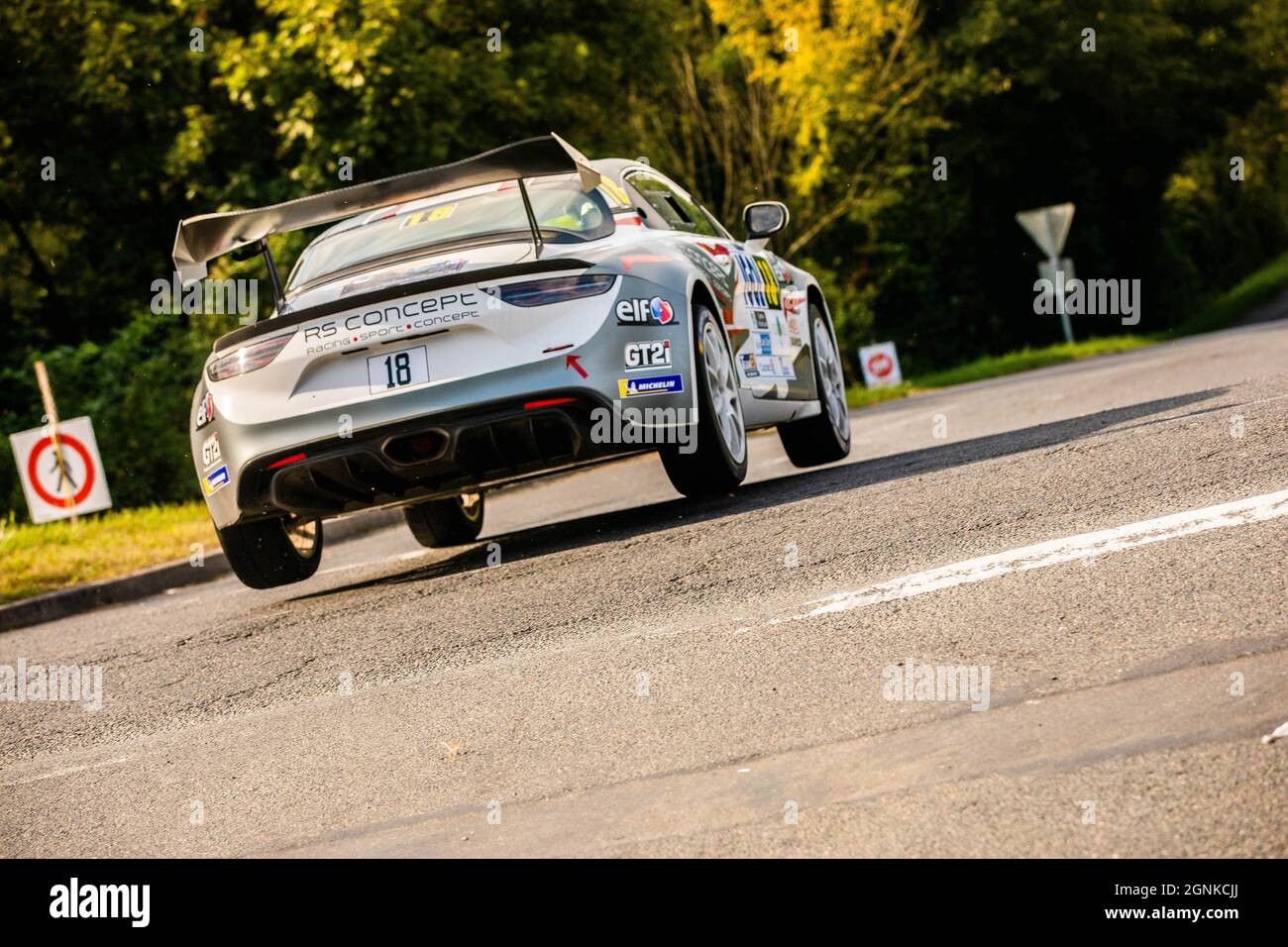 18 HERNANDEZ Nicolas, MELOCCO Candice, Team FJ, Alpine A110, action ...